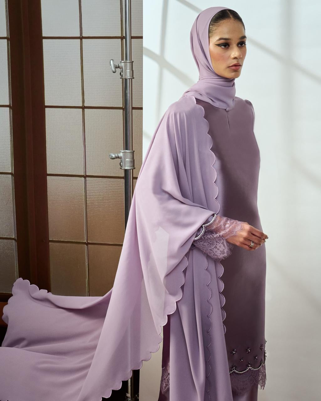 Selendang Bahu Sulam Scallop (Sour/Dusty Purple) (PROMO PRICE : RM87 ...