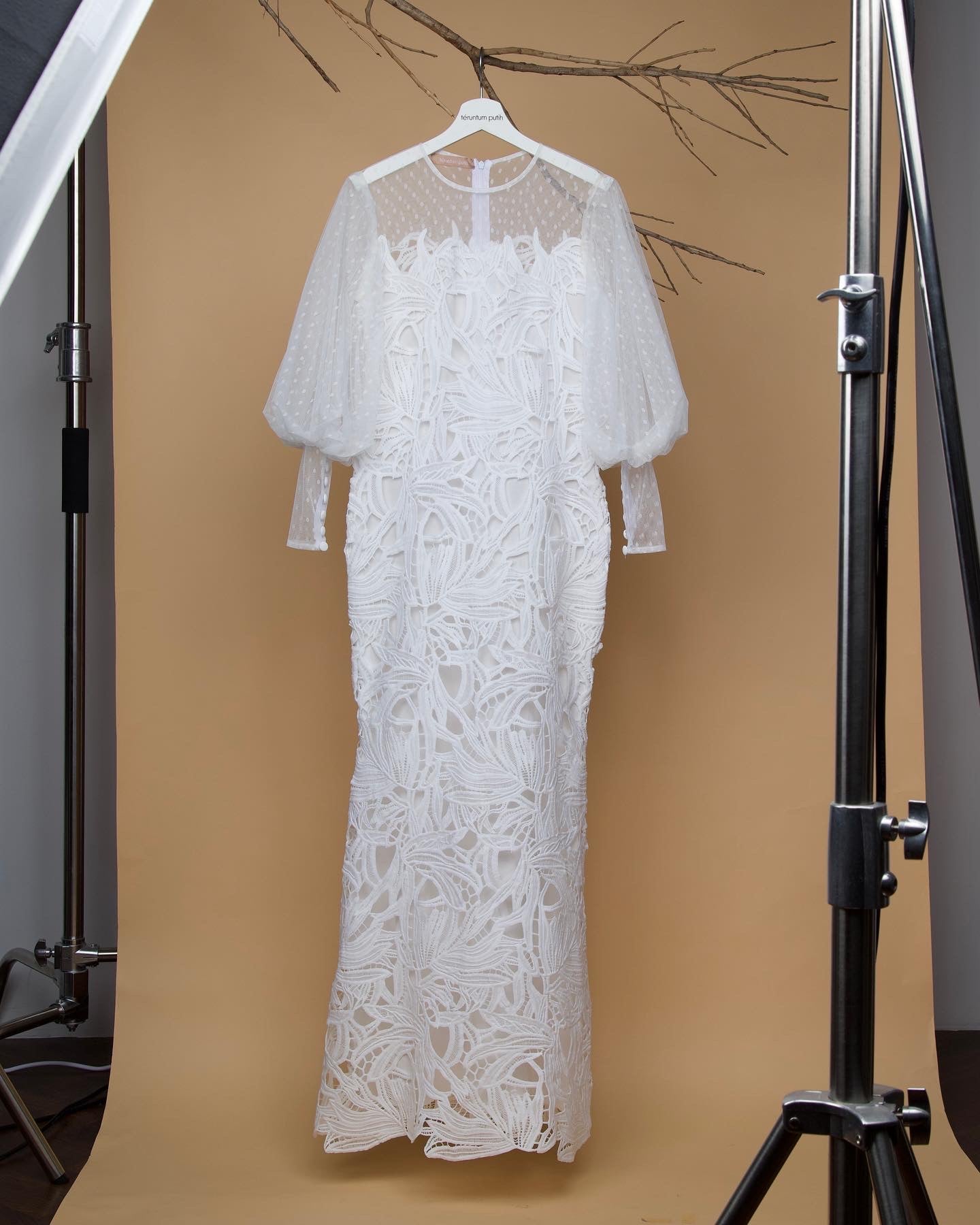 Calatia Long Dress (PREORDER) – teruntum putih